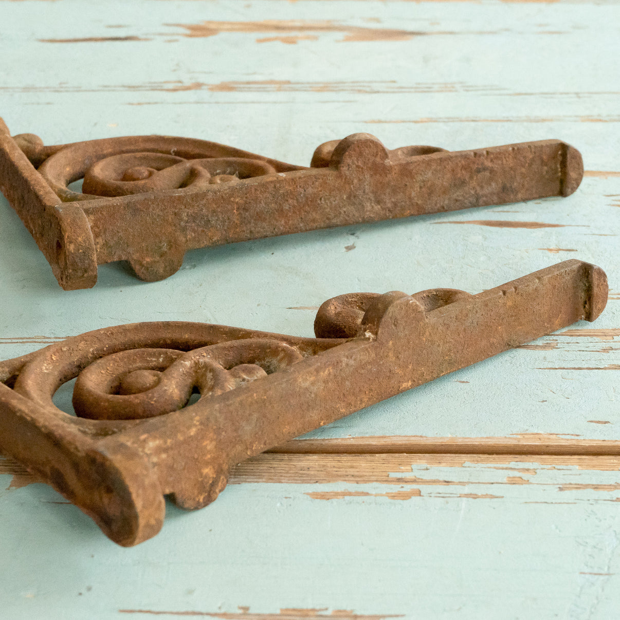 Decorative Rustic Cast Iron Shelf Brackets – Goose Home and Garden